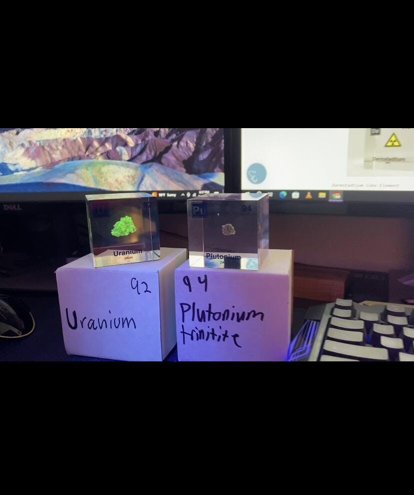 Plutonium Element Cube (Trinitite Sample) – Engineered Labs