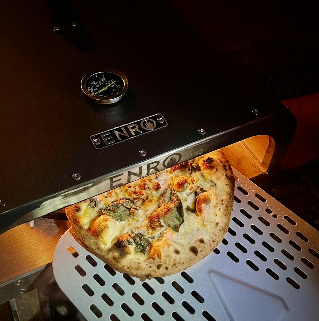 ENRO穴あきピザピール – ENRO 日本公式サイト