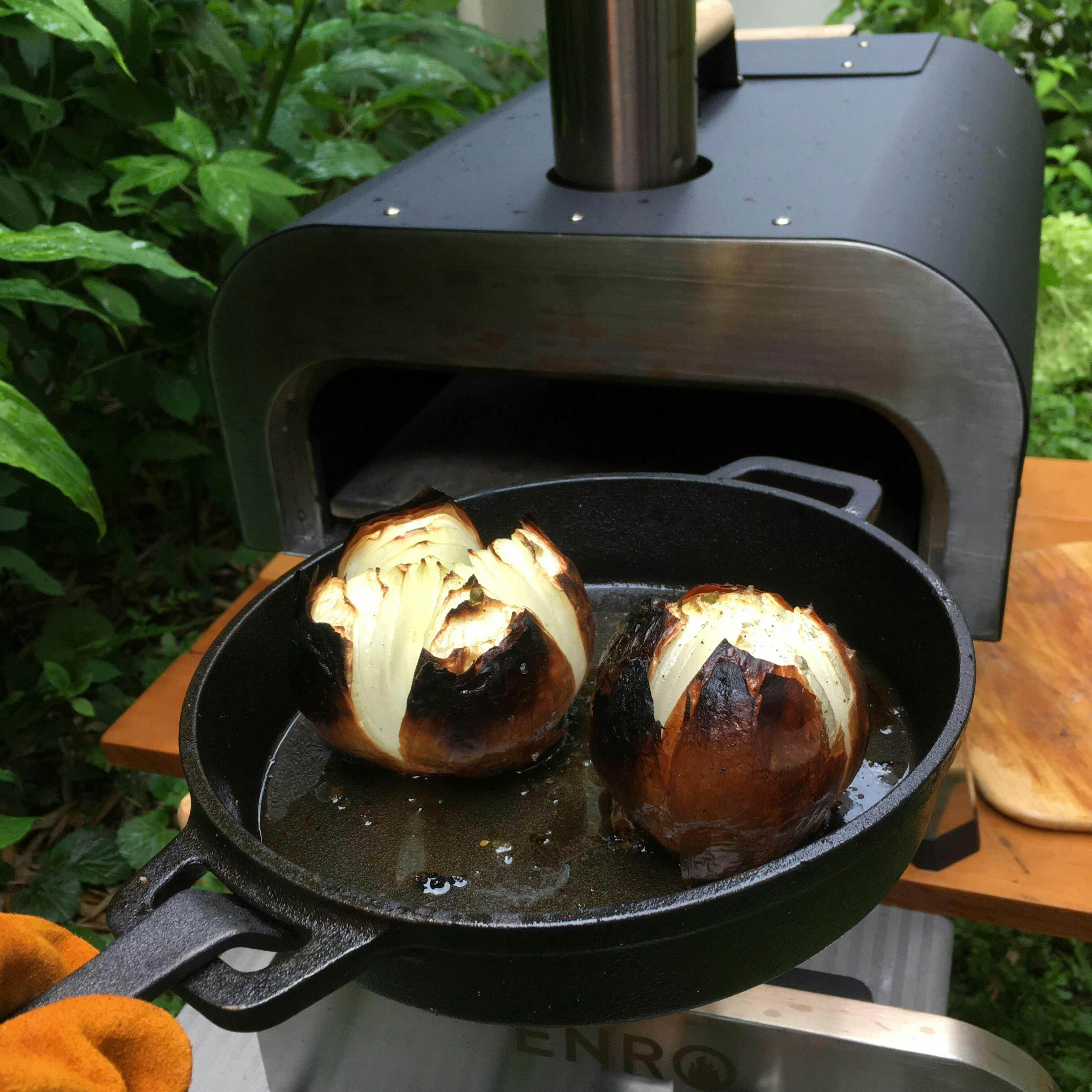 ENROピザ窯用スキレット 持ち手の取り外しが可能 – ENRO 日本公式サイト