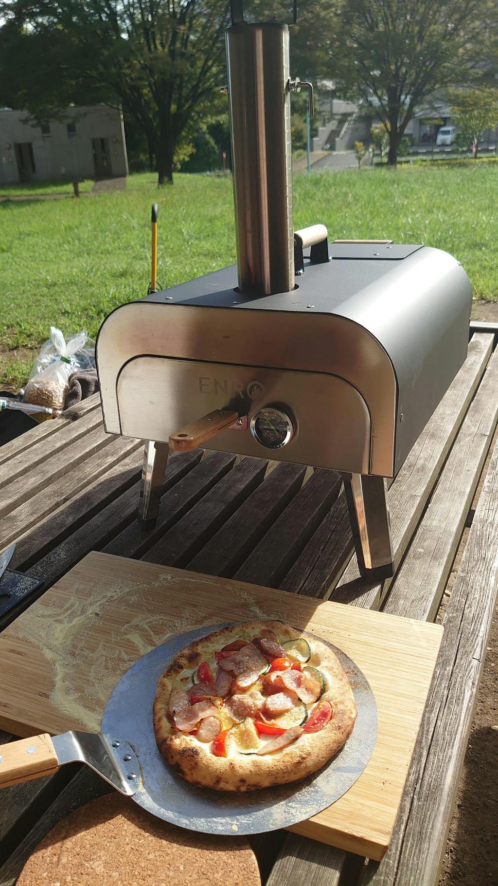 【公式サイト限定スターターセット】アウトドア用ポータブルピザ窯「窯焼名人2」 – ENRO 日本公式サイト