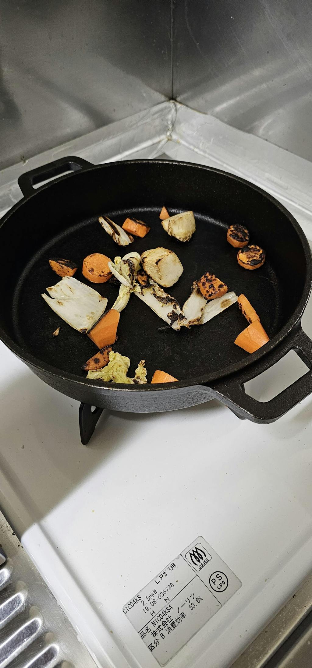 ENROピザ窯用スキレット 持ち手の取り外しが可能 – ENRO 日本公式サイト