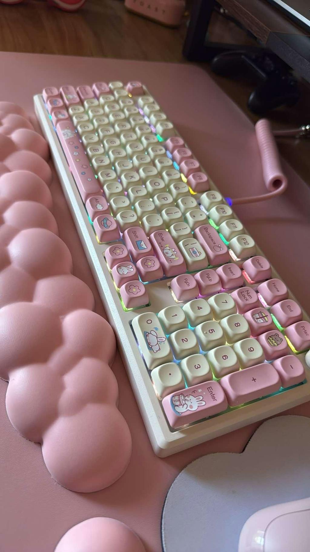 EPOMAKER Cream Bunny Keycaps Set – epomaker