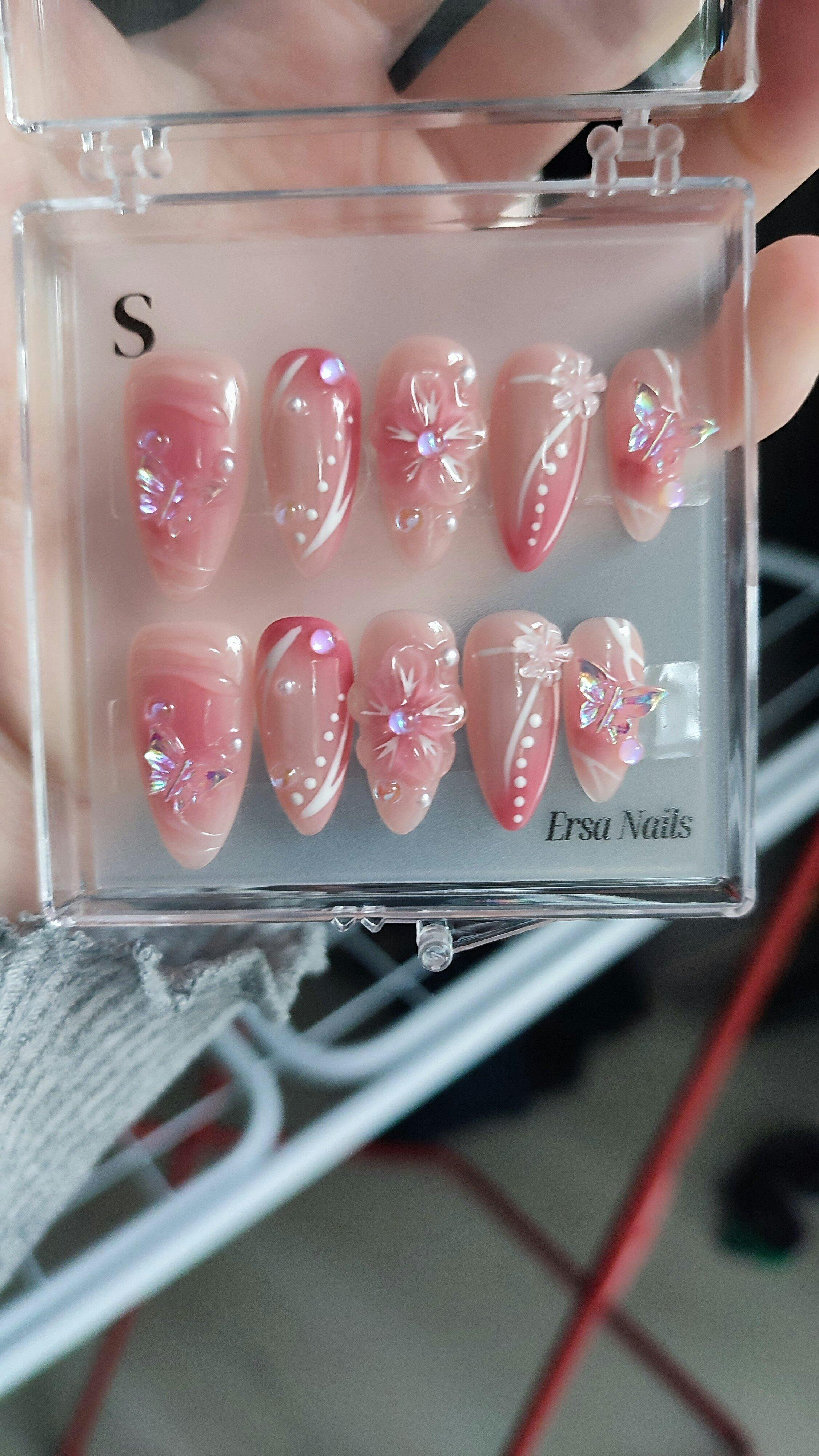 How to Apply Press-On Nails with Sticky Tabs: A Step-by-Step Guide ...