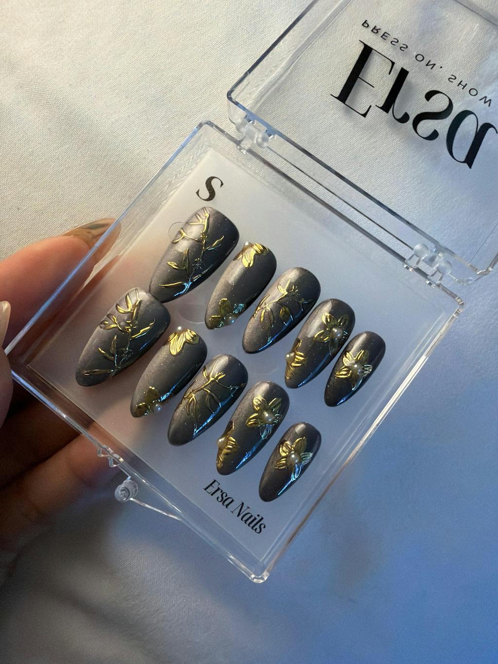 How to Apply Press-On Nails with Sticky Tabs: A Step-by-Step Guide ...