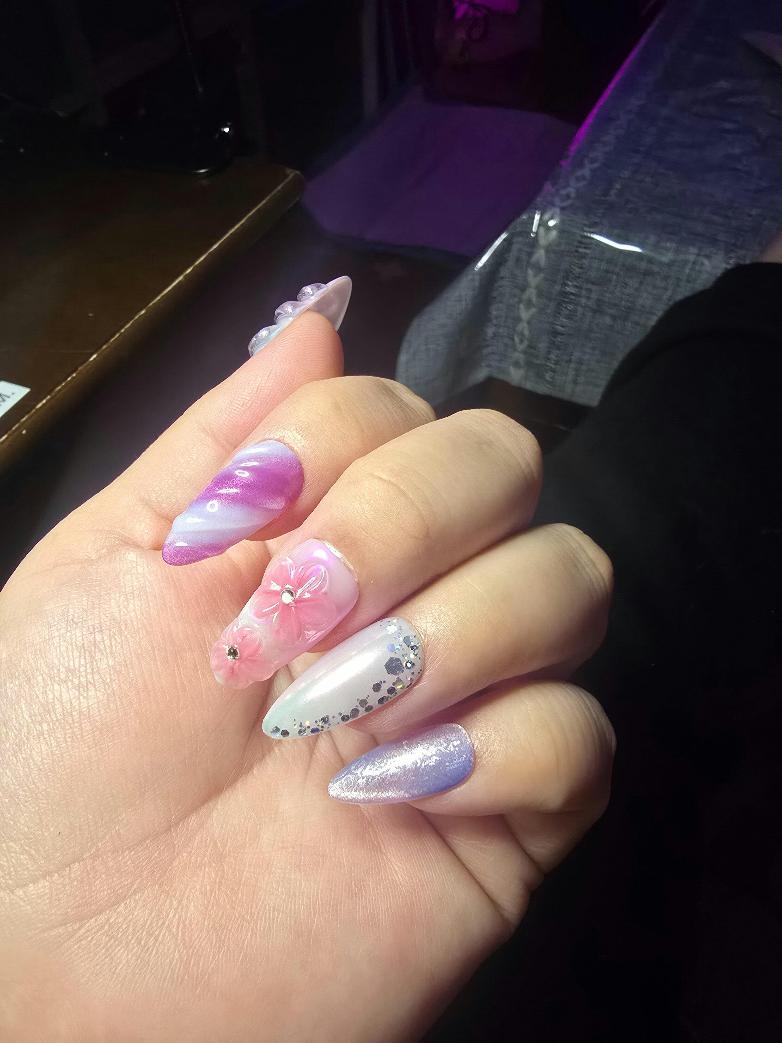 How to Apply Press-On Nails with Sticky Tabs: A Step-by-Step Guide ...