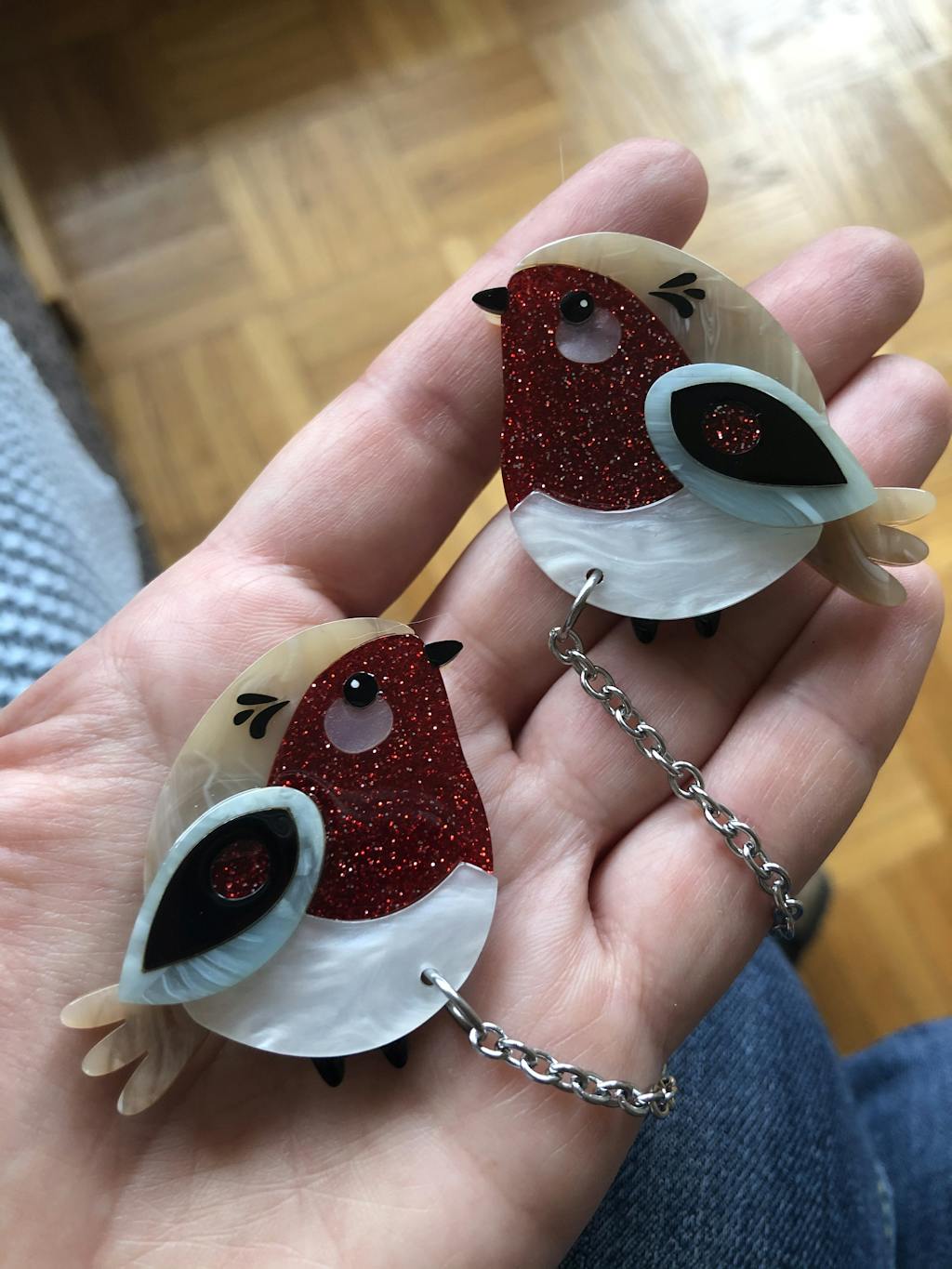 Red Robbin Cardigan Clips – Erstwilder