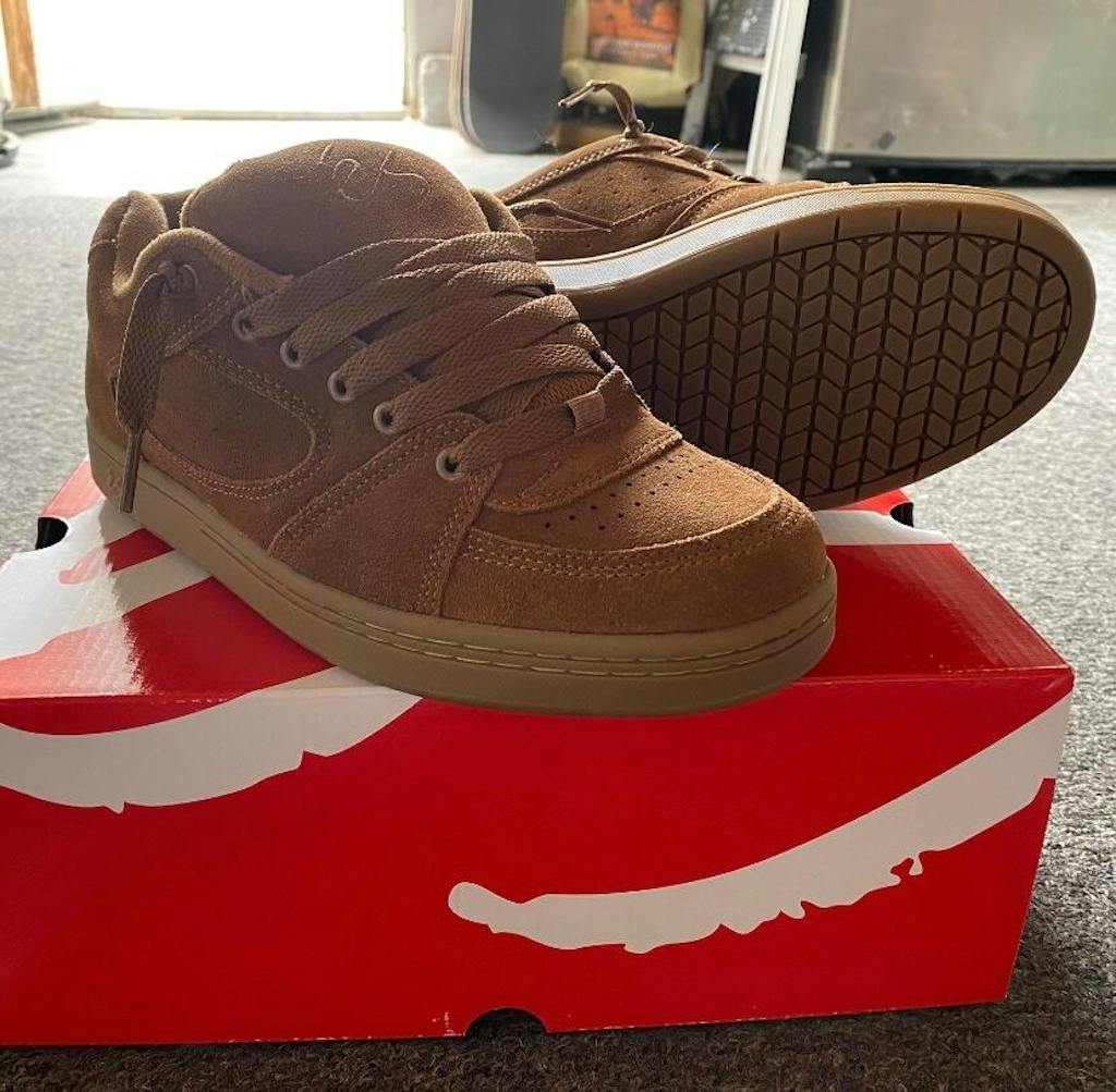 Accel OG Skate Shoe Brown/Gum Suede | éS skateboarding