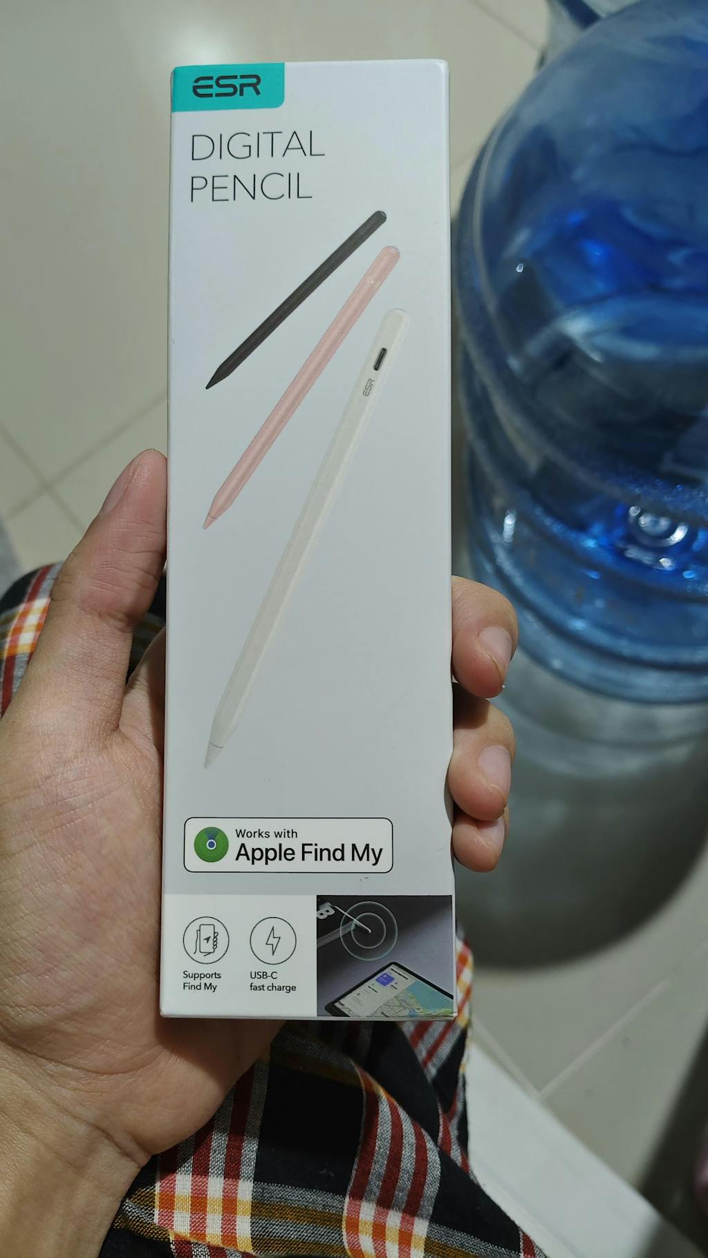 Black iPad Pencil with Find My - ESR Geo | Never Lose Your Stylus Again
