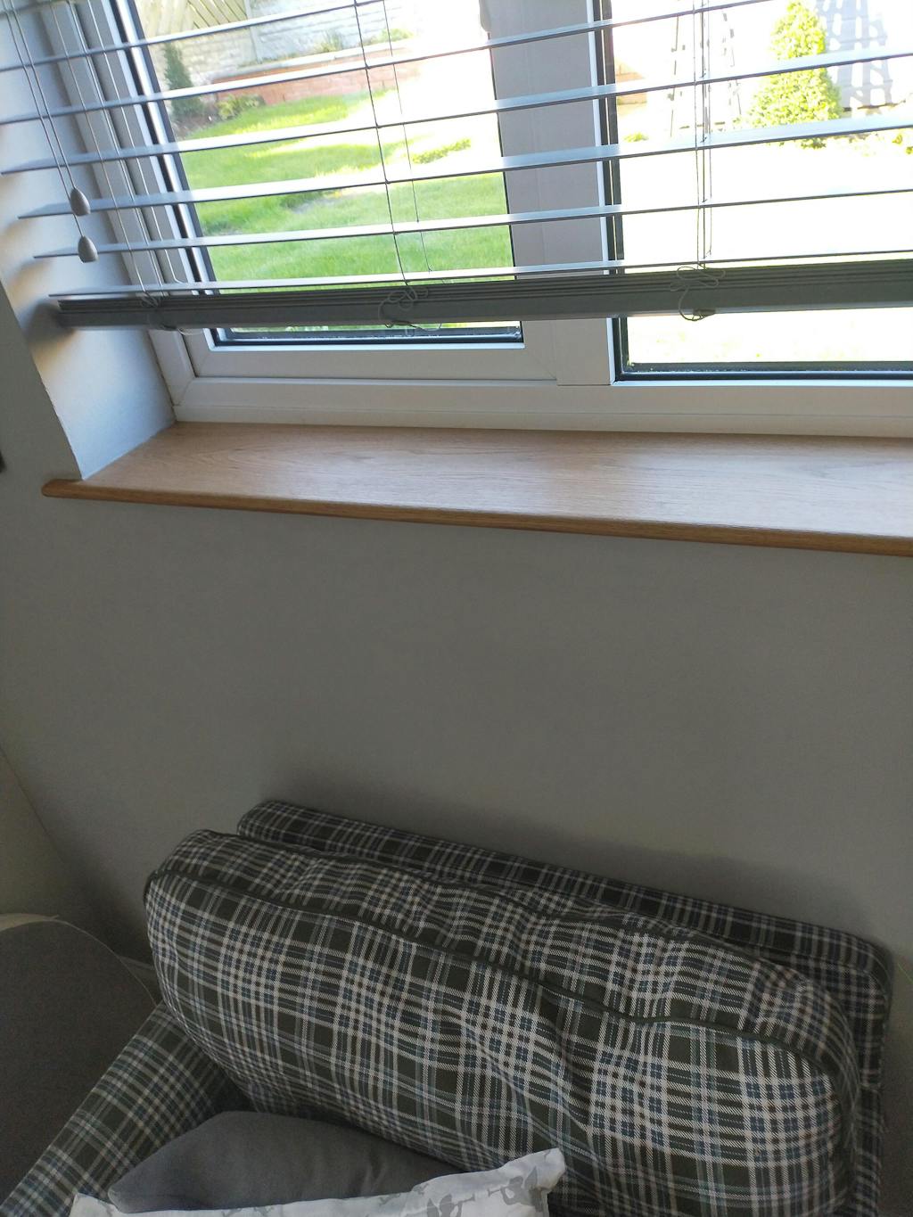 20mm Bullnose Window Sills - Fully Rounded Edged Oak Boards