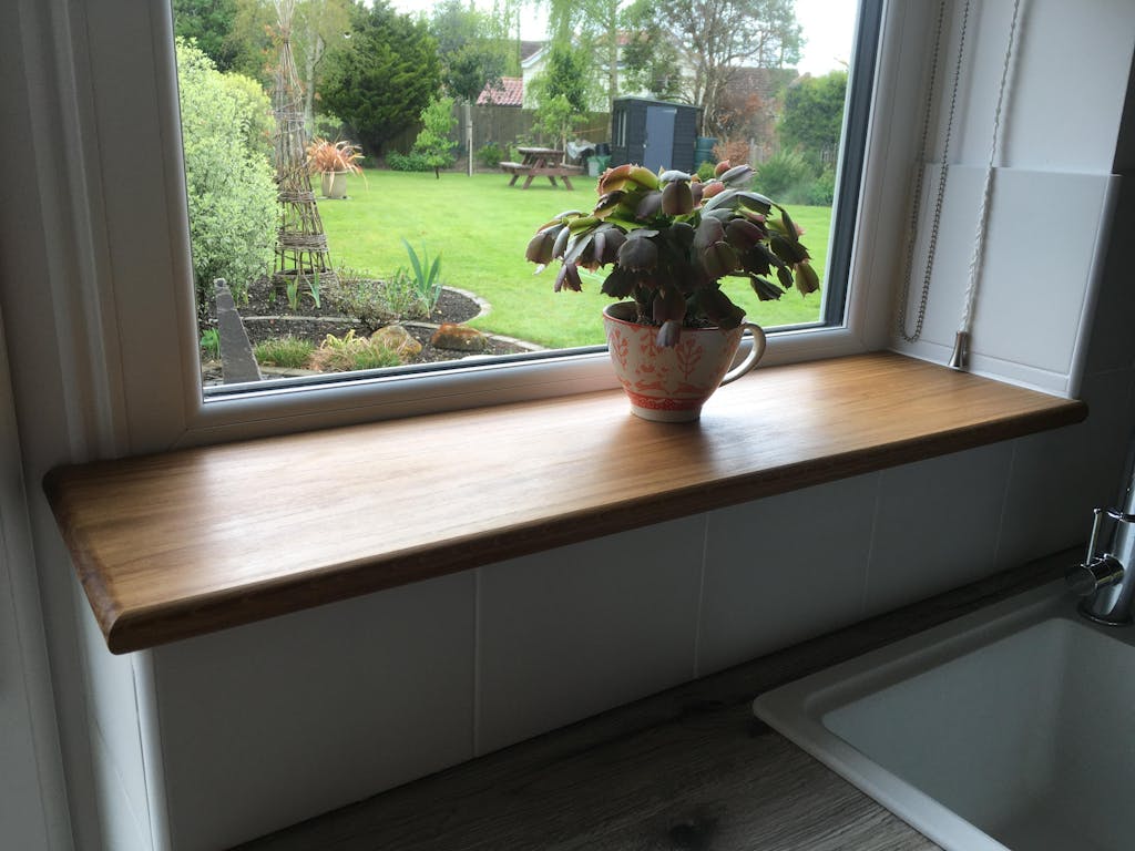 25mm Bullnose Window Sill - Full Round Edged Oak Sills