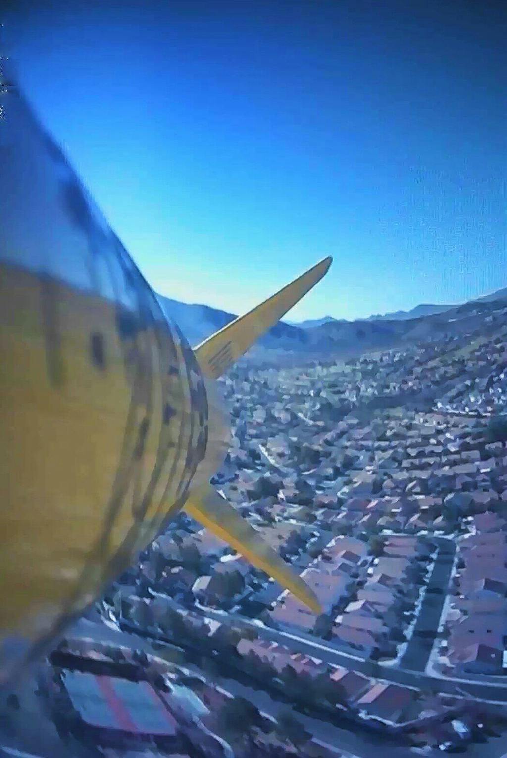 Universal AstroCam HD Rocket Camera and Holder® | Estes Rockets