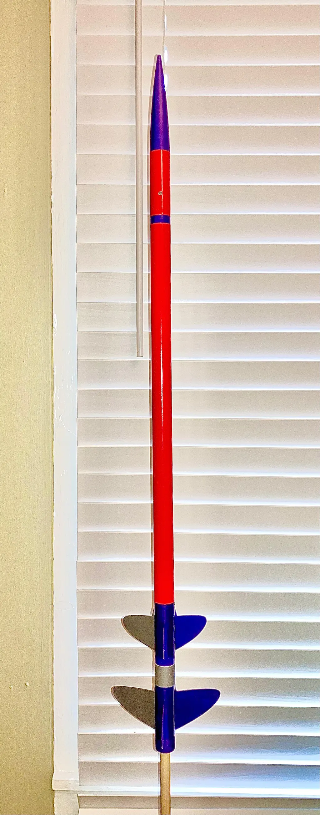 Cosmic Cascade™ Model Rocket Kit | Estes Rockets