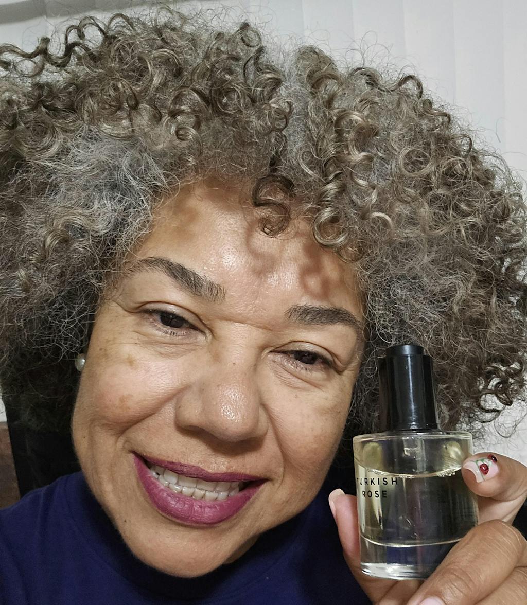 Turkish Rose perfume inspired by Coco Mademoiselle - Eternalperfumeoils