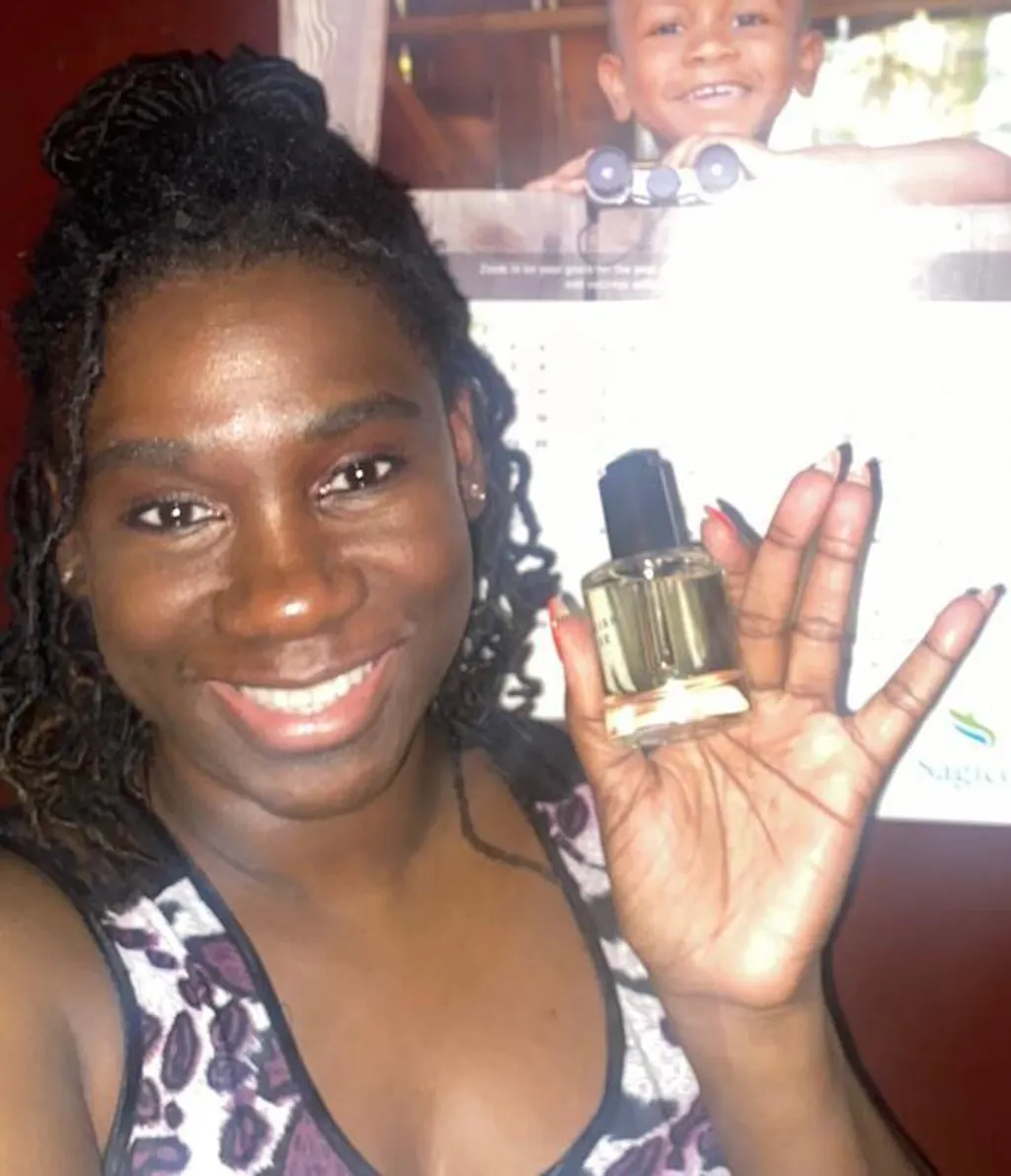 Turkish Rose perfume inspired by Coco Mademoiselle - Eternalperfumeoils