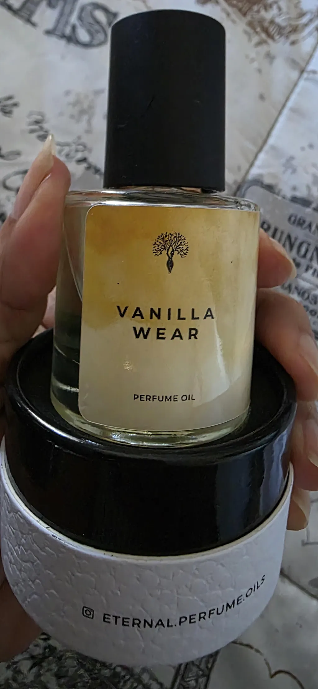 Vanilla Wear Perfume Oil - Vanilla Perfume – Eternalperfumeoils