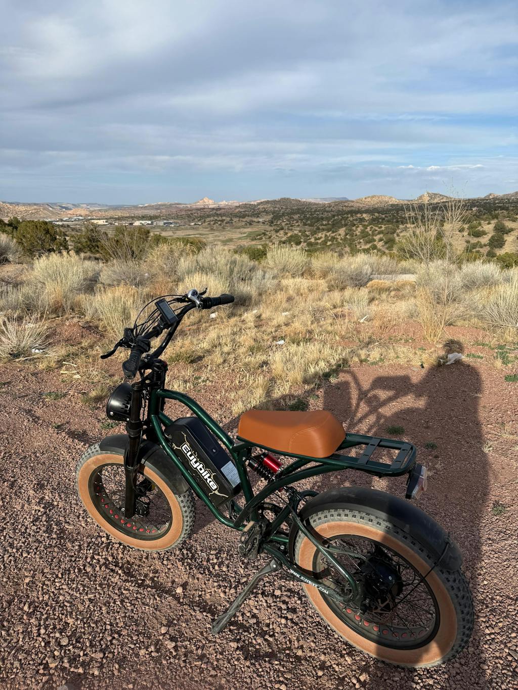 Moped Style Electric Bike | Electric Moped with Pedals | Euy S4 – euybike