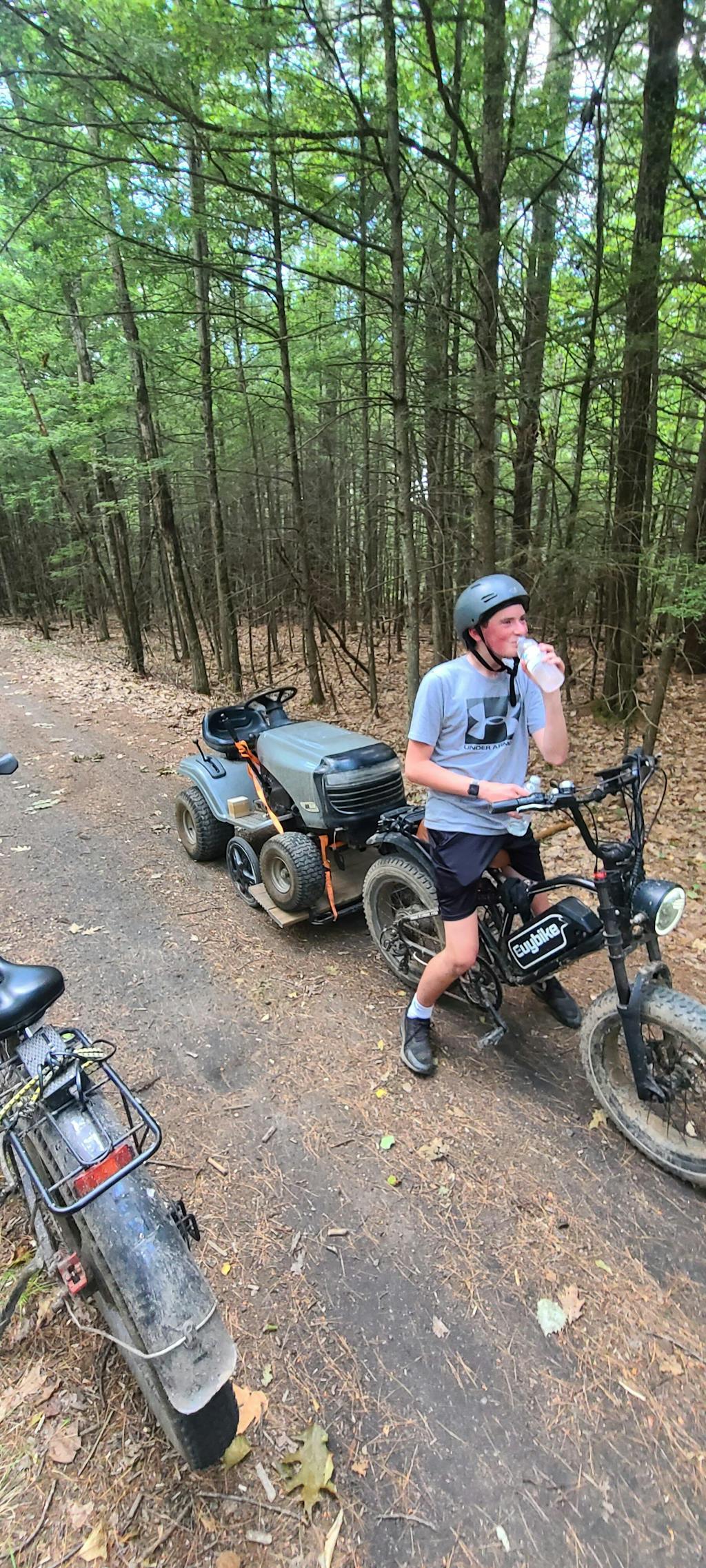 Moped Style Electric Bike | Electric Moped with Pedals | Euy S4 – euybike