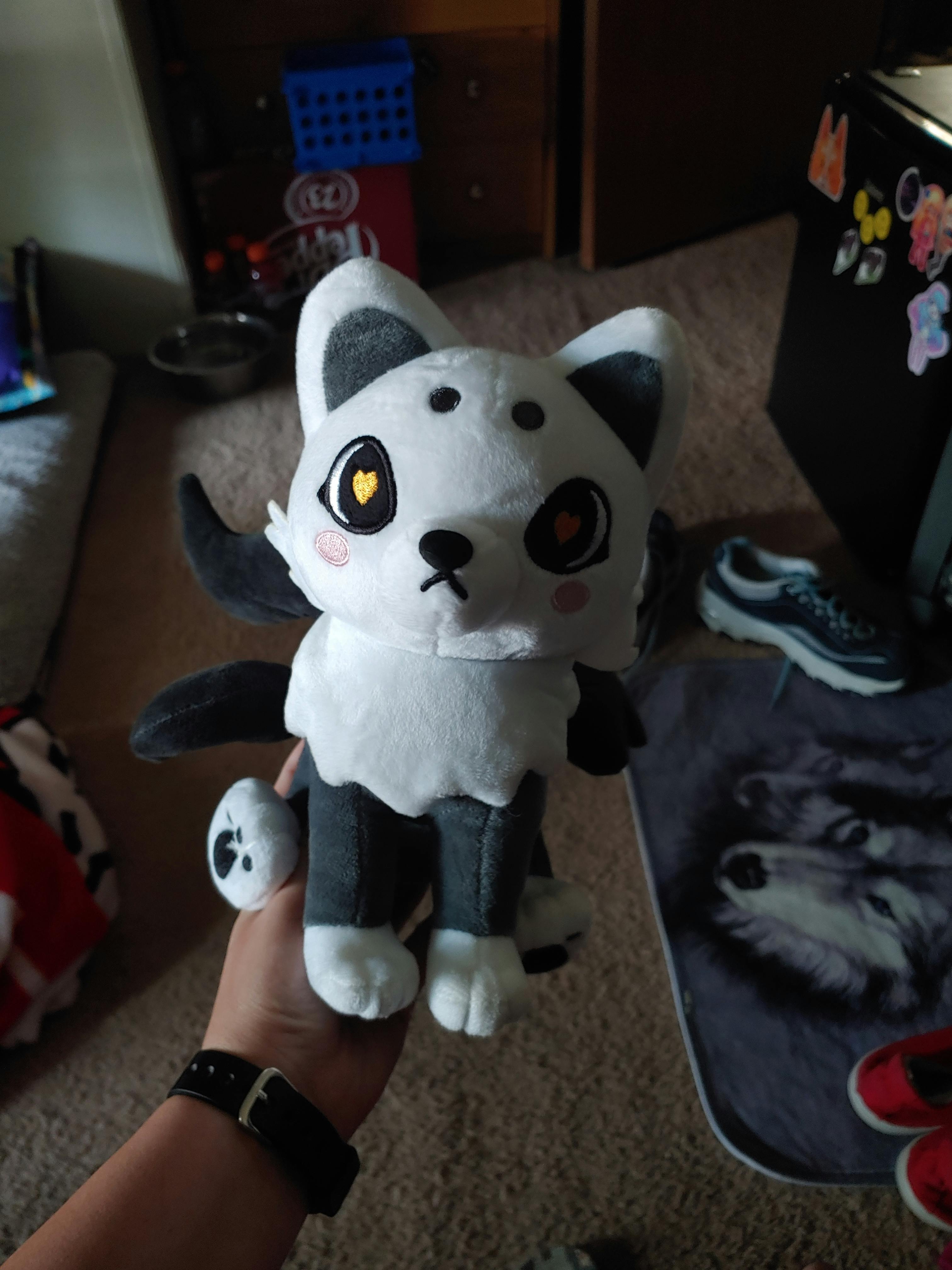 Spooky Wolf Plush – everwolfshop