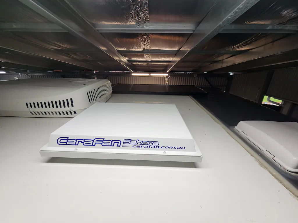 Carafan Sahara CP700 Caravan Pressuriser - Dust Reduction White ...