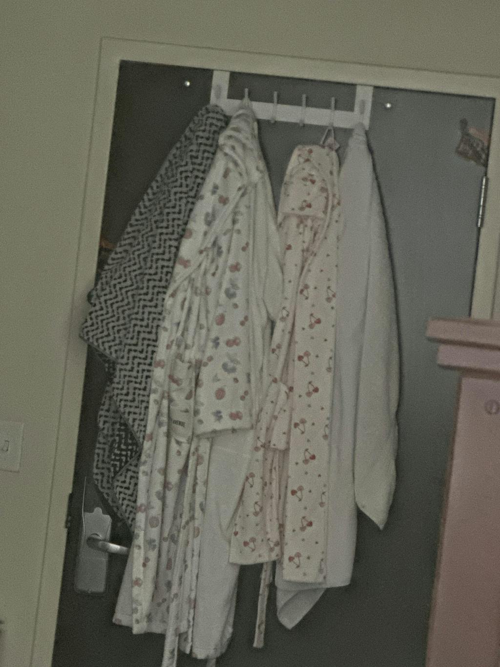 The Chérie Robe – Evewear