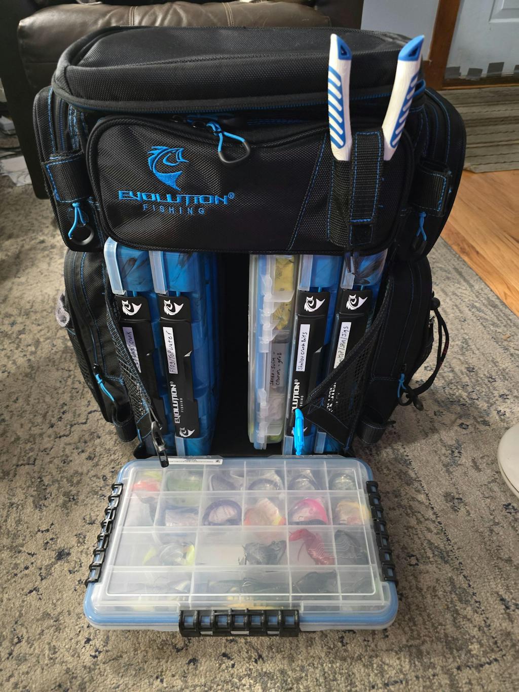Drift Series 3700 Tackle Backpack with Rod Holders & QuikLatch Trays ...