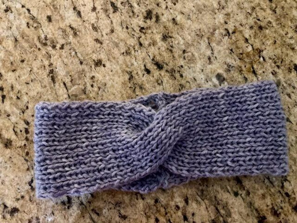 Hot Mess Headband FREE Knitting Pattern PDF – Ewe Ewe Yarns