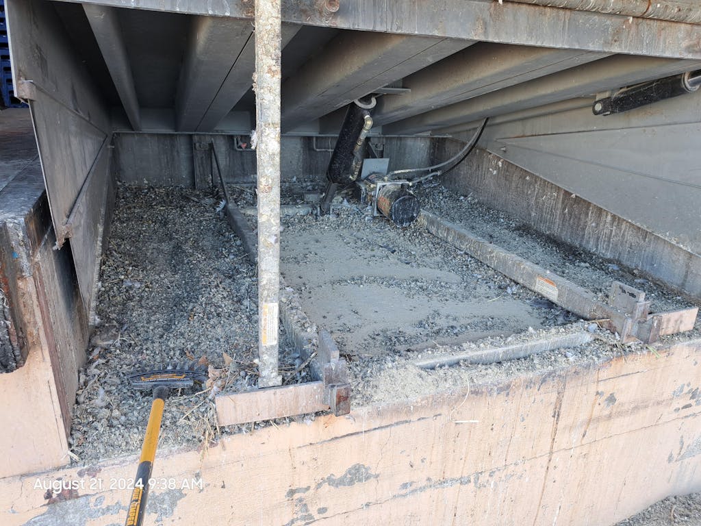 DLC-Stock | Easy-Install Dock Leveler Draft Curtain – Excel Solutions