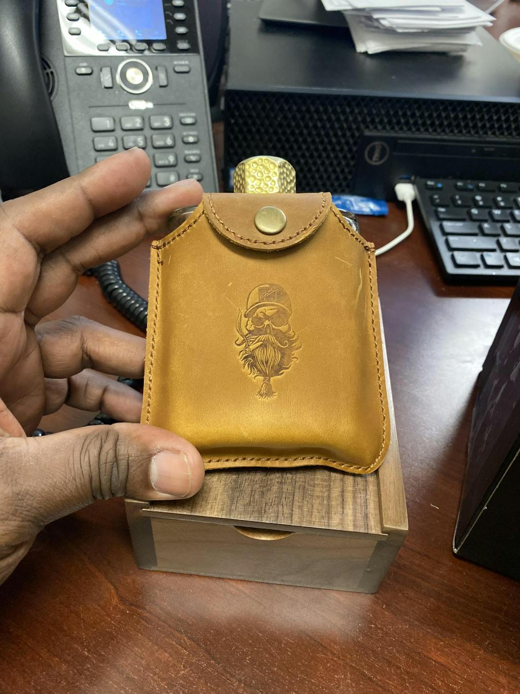 Custom Hip Flask V2 – EXCLUSIVE