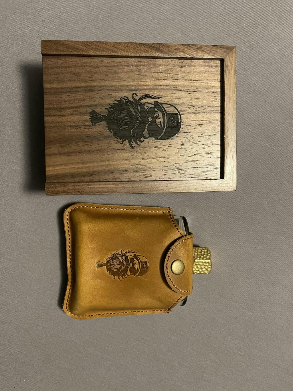 Custom Hip Flask V2 – EXCLUSIVE