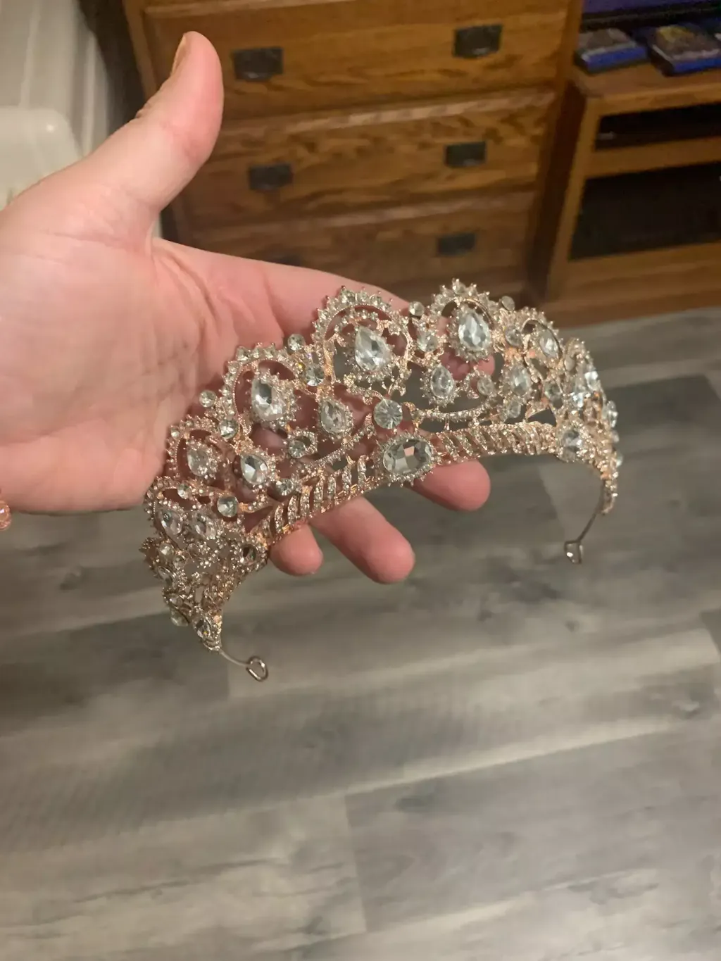 European Bridal Exclusive Tiara – EXCLUSIVE