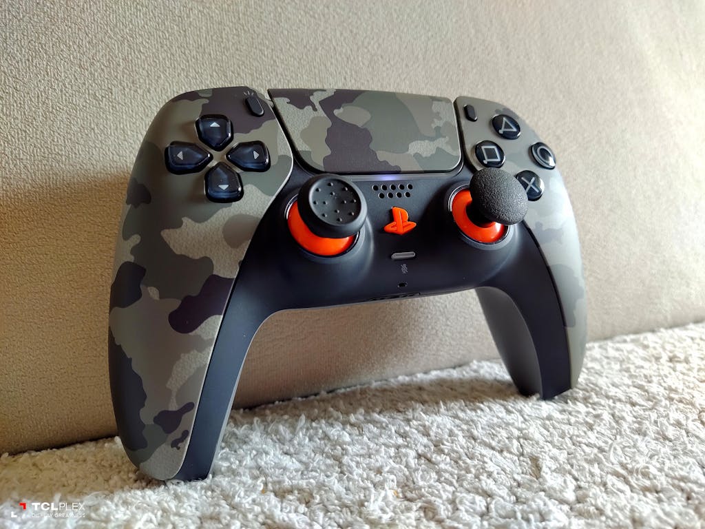 eXtremeRate ThumbsGear Interchangeable Ergonomic Thumbstick for PS5 ...