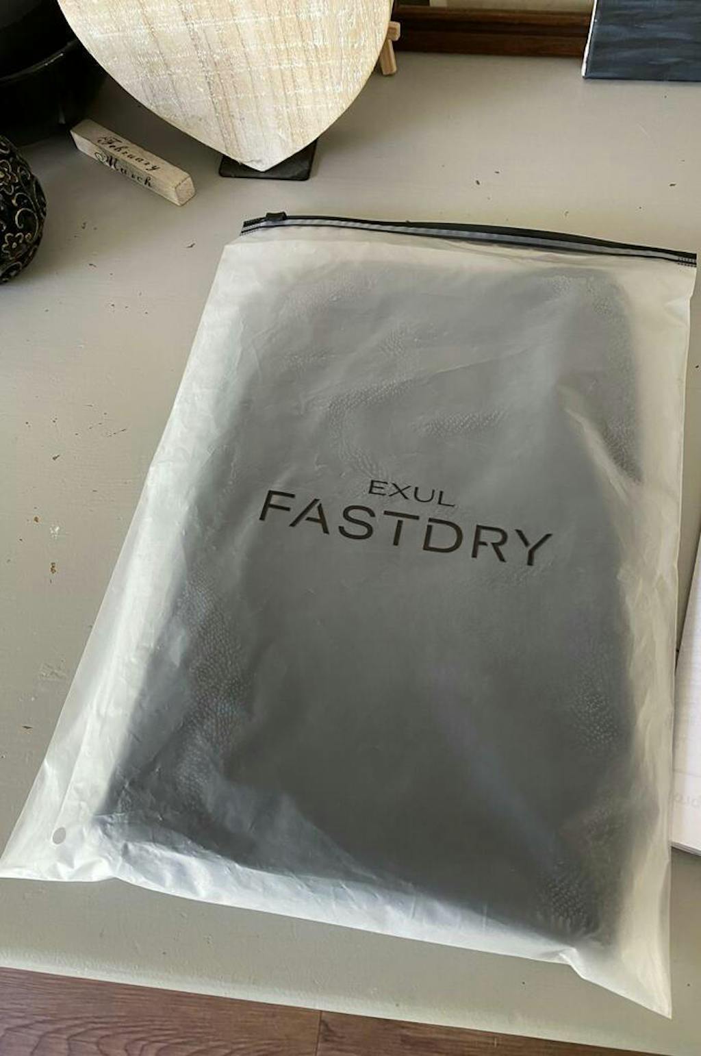 Das FASTDRY Trockentuch - Die Alternative zum Duschwischer – Exul DE