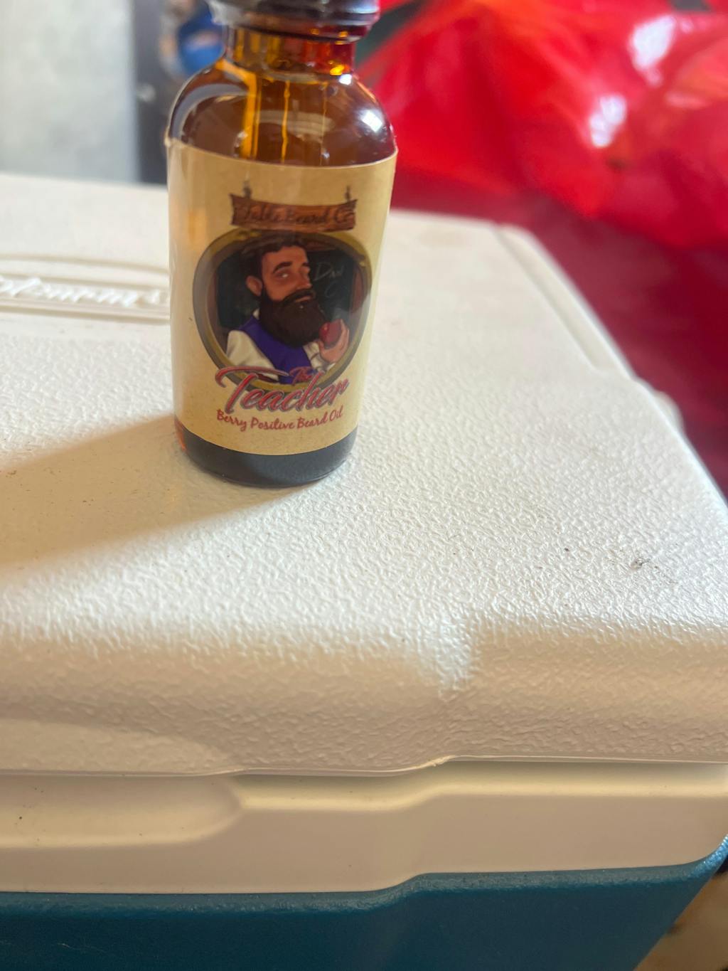 The Teacher - Beard Oil - Fresh Apples, Wild Berries, and Creamy Vanil ...