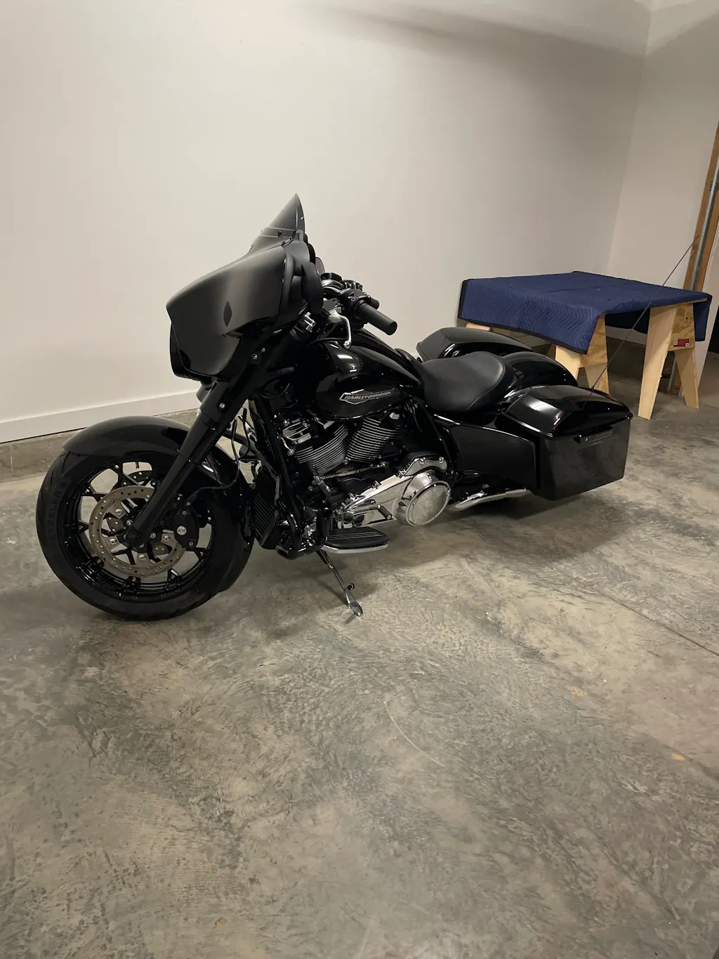 Native Custom Baggers Fat Tire - Color Matched Harley Bagger Painted ...