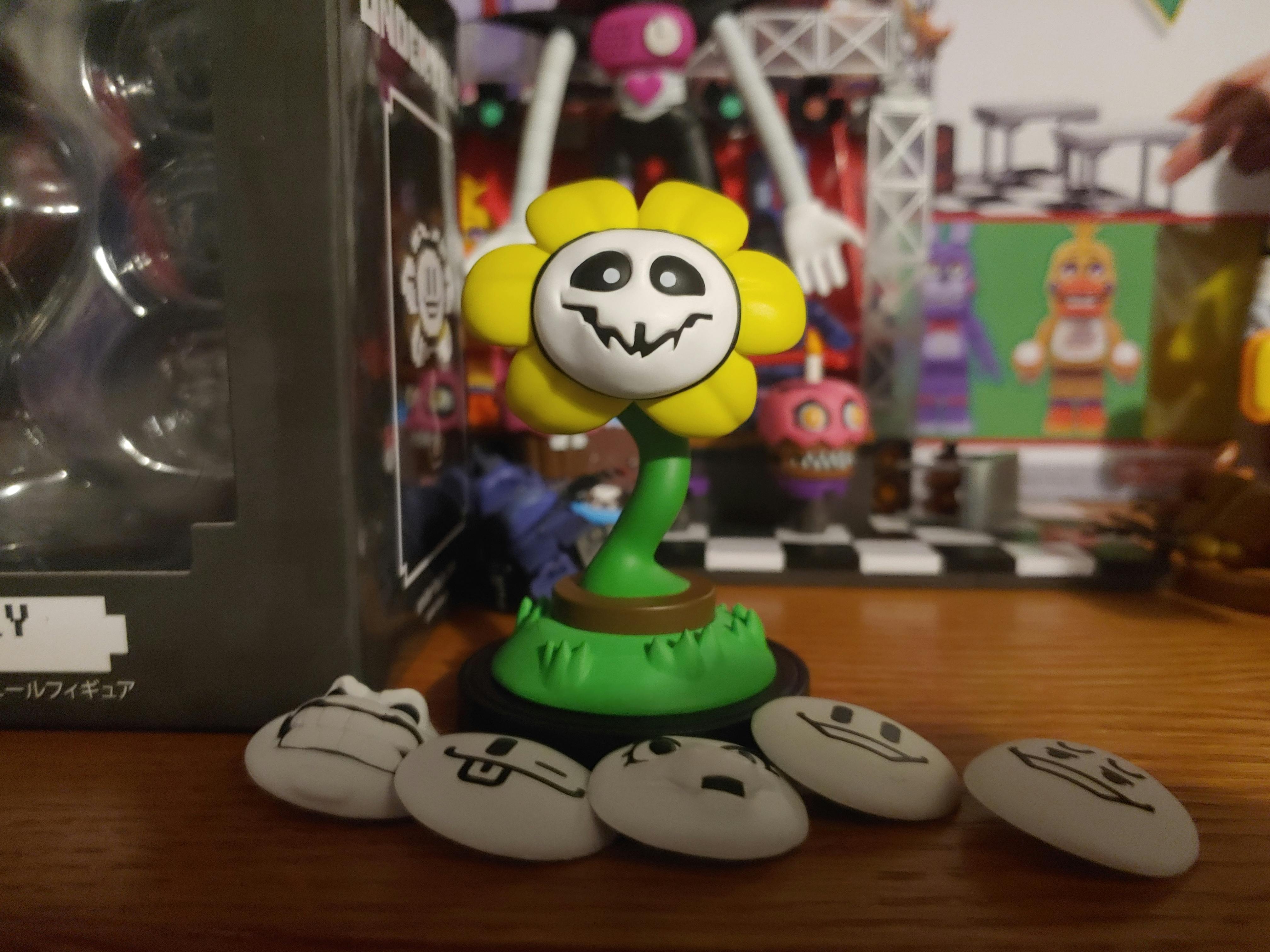 UNDERTALE - Flowey Little Buddy - Fangamer