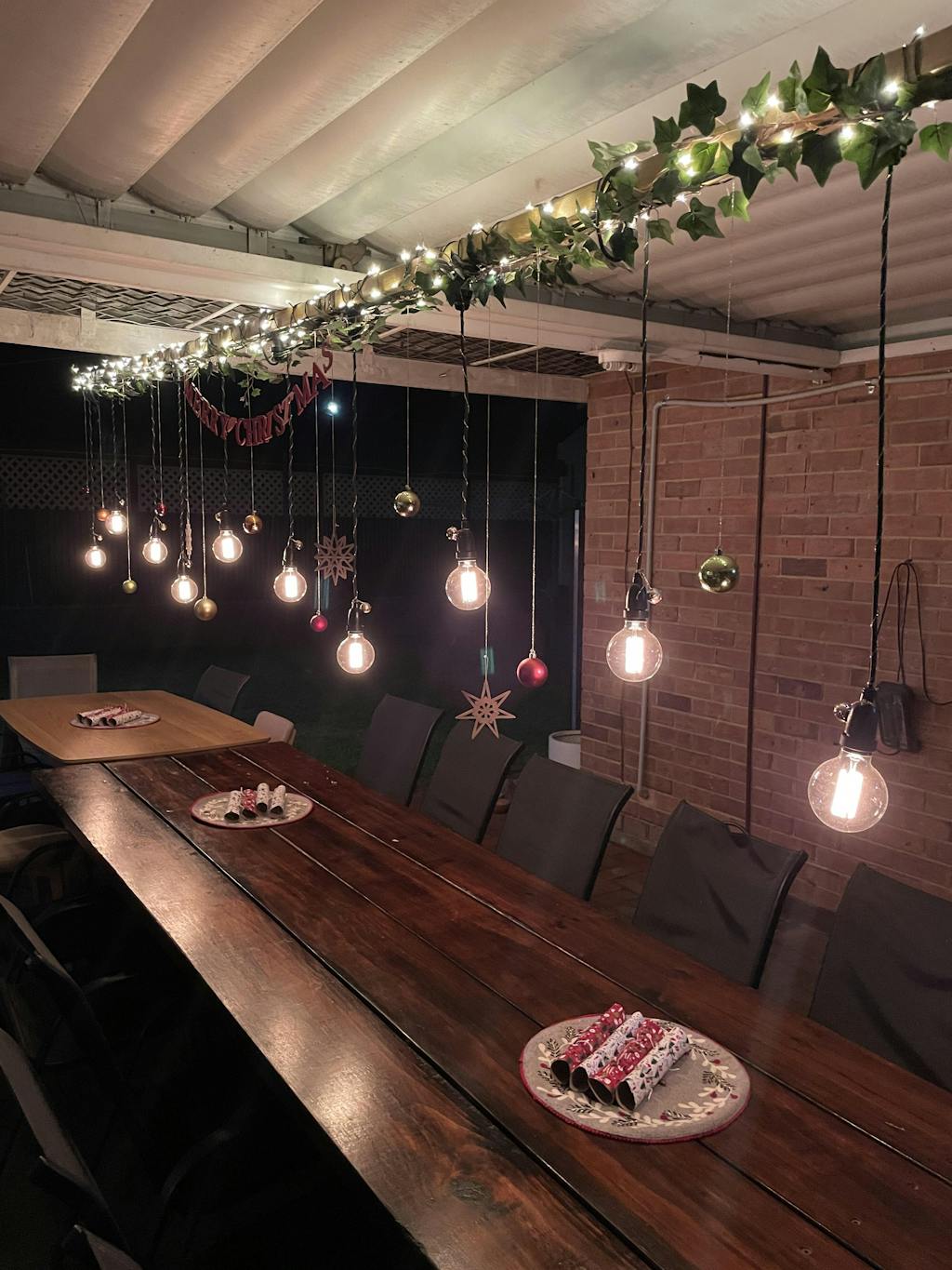 Outdoor Festoon Lights X 100cm Spacing | Festoon House