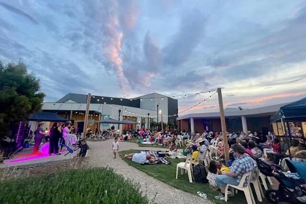 Festoon House Reviews