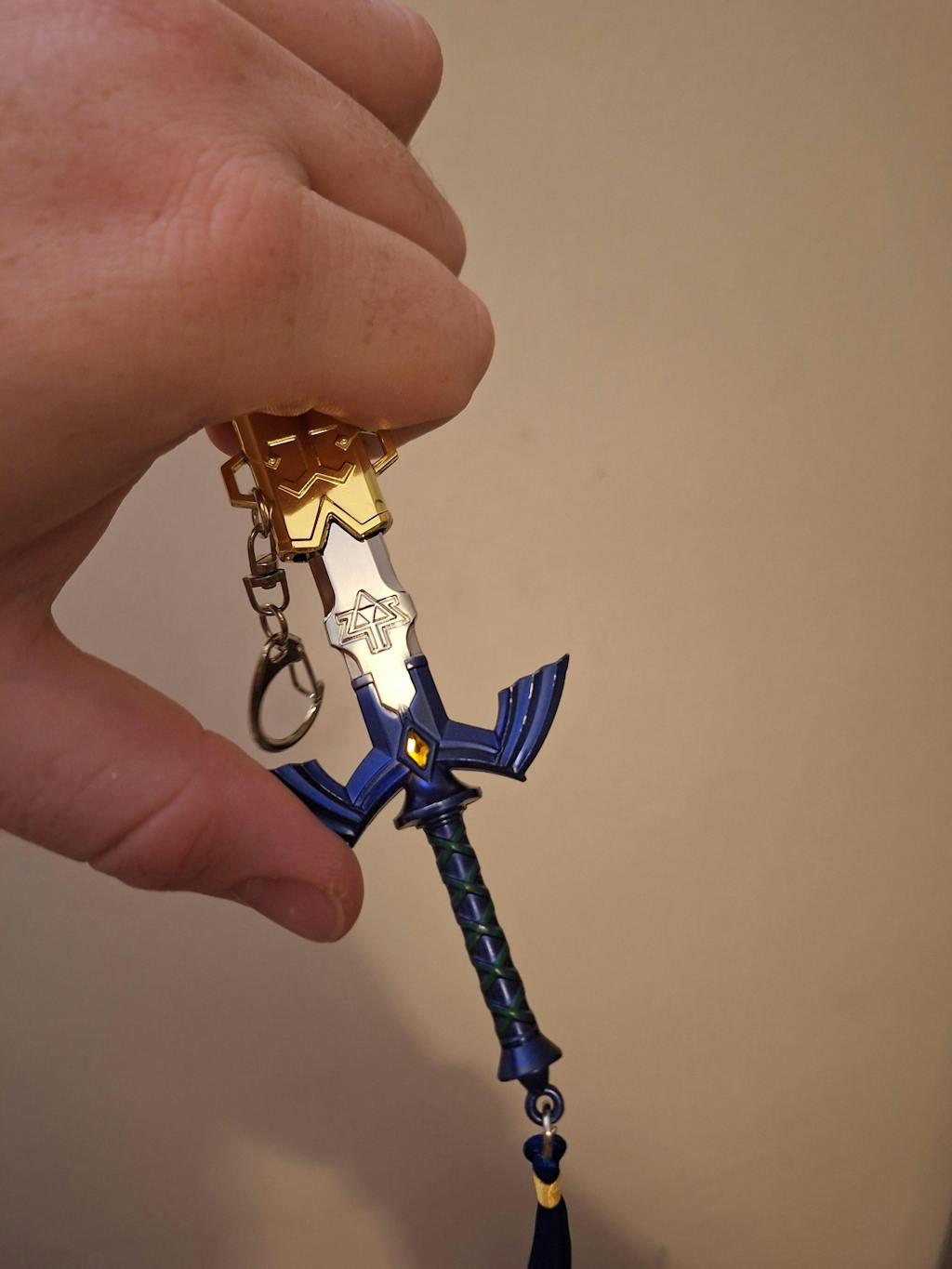 THE LEGEND OF ZELDA – MASTER SWORD KEYCHAIN – FF COLLECTIBLES