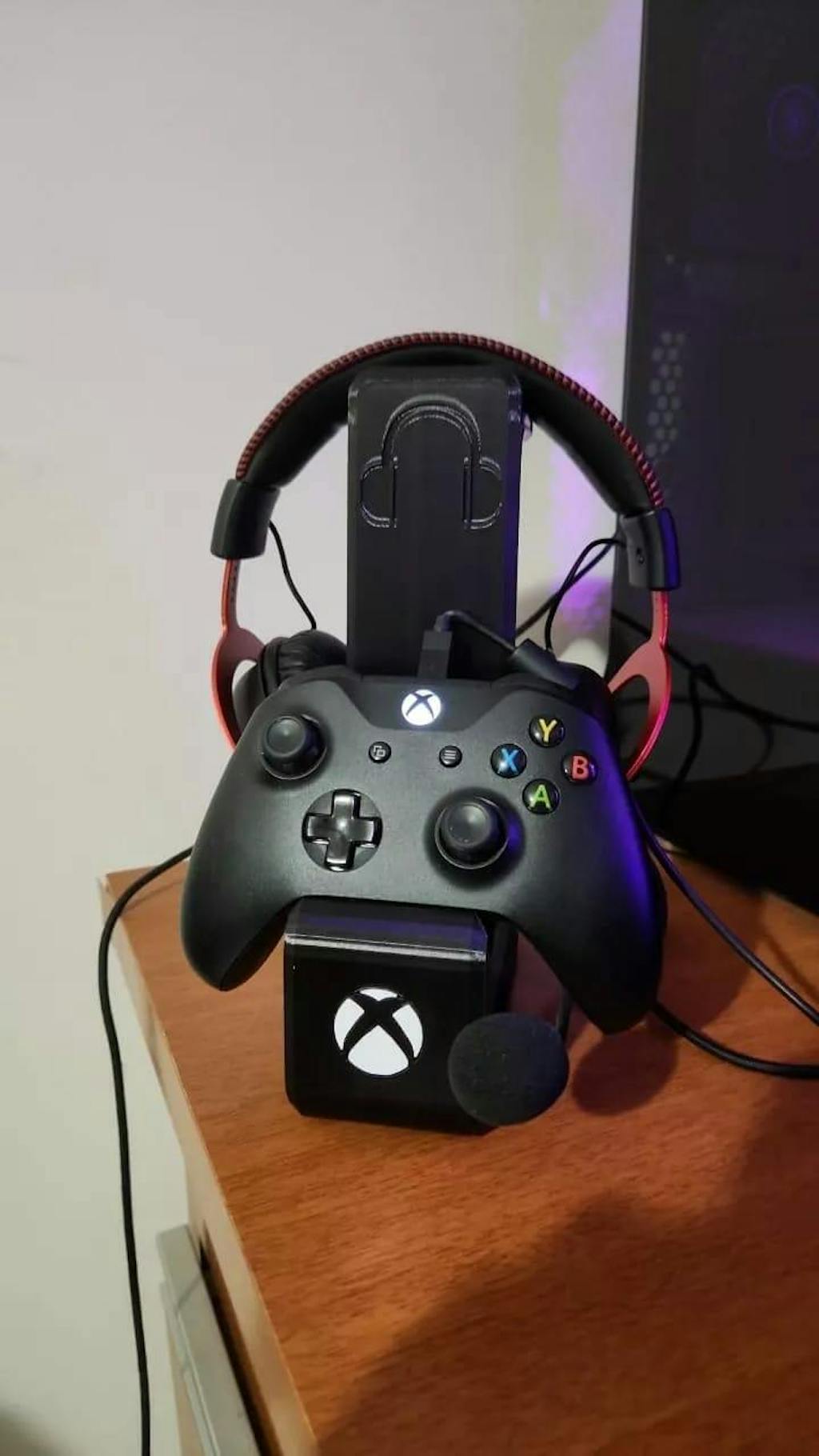 Xbox Combined Headphone & Controller Stand – FigureOut