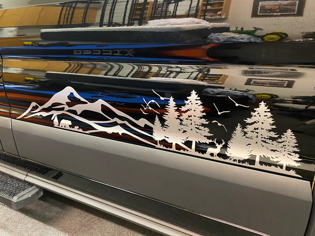 Wildlife/Animal Scenes – Finishing Touch Vinyl Art