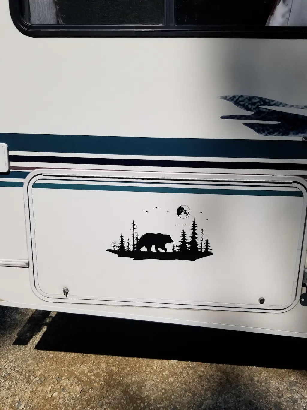 Wildlife/Animal Scenes – Finishing Touch Vinyl Art