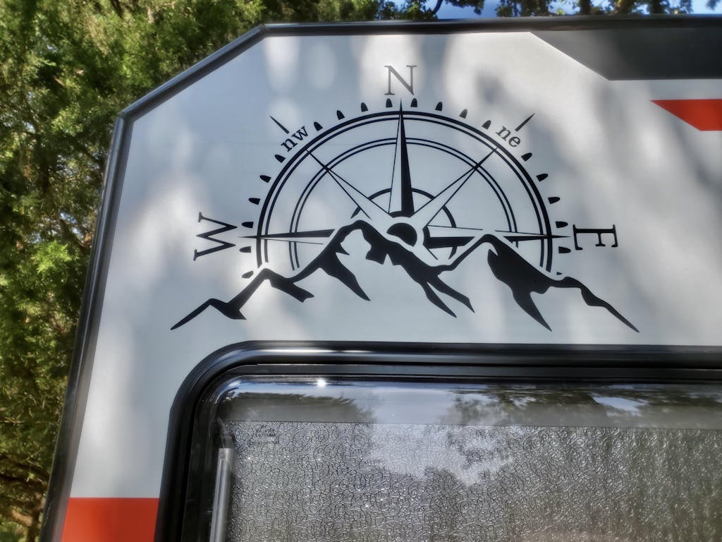 Mountain Compass Rose – Finishing Touch Vinyl Art