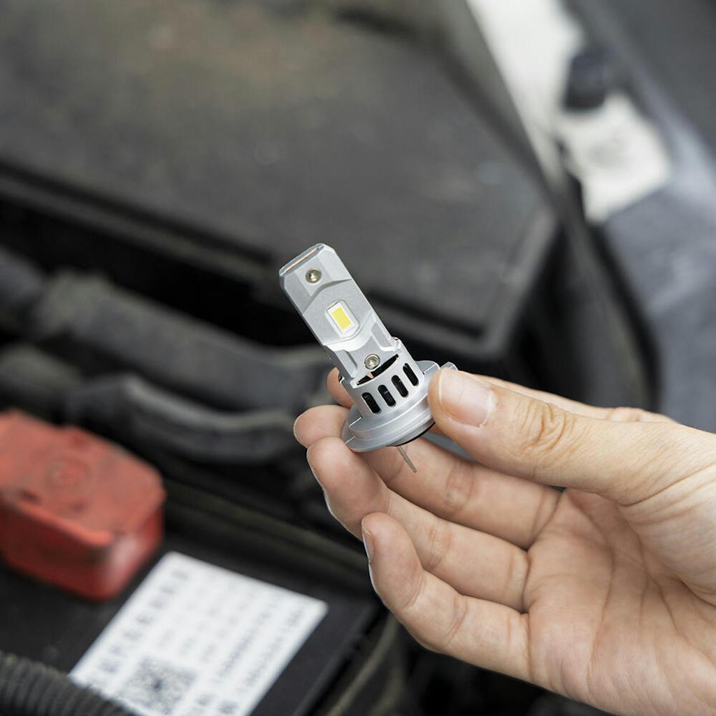 X3S H7 100W 6500K 24000LM White IP67 LED Headlight Bulbs 2Pcs