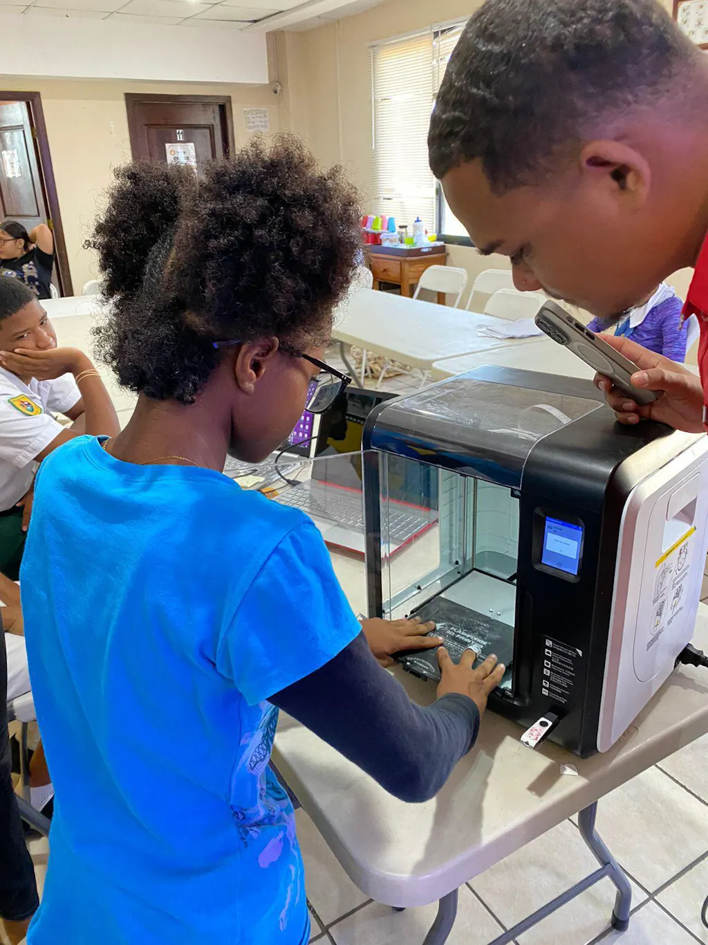 AD5M Pro: The Safe and Quiet 3D Printer for Classrooms and Homes