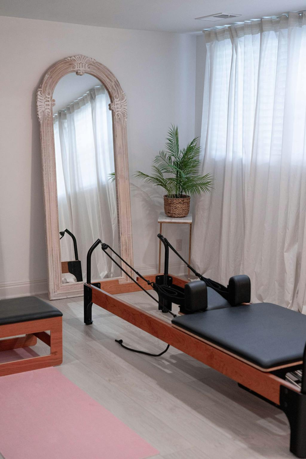 Flexia Reformer + Accessories Package – Flexia Pilates