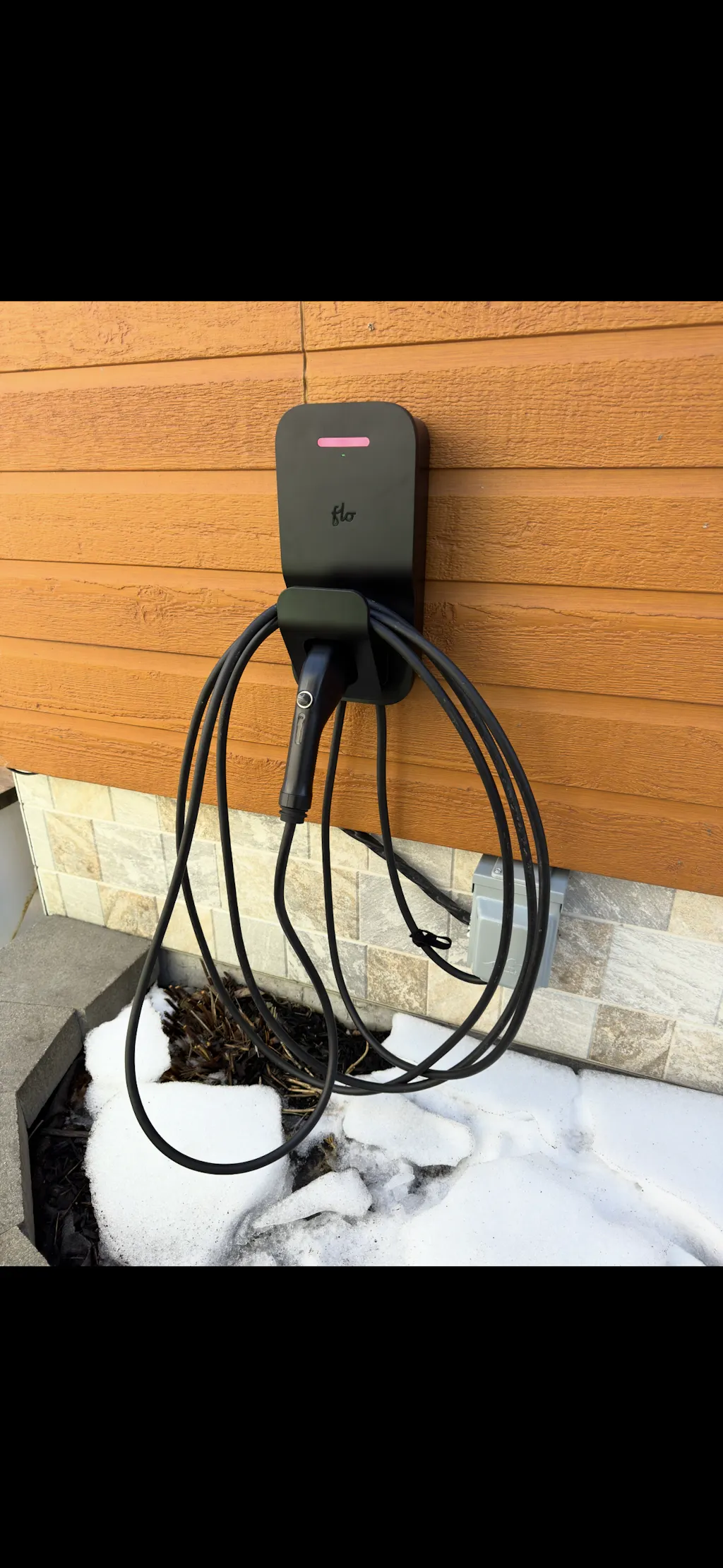 FLO Home X3 - Level 2 EV Home Charging Station | FLO Store