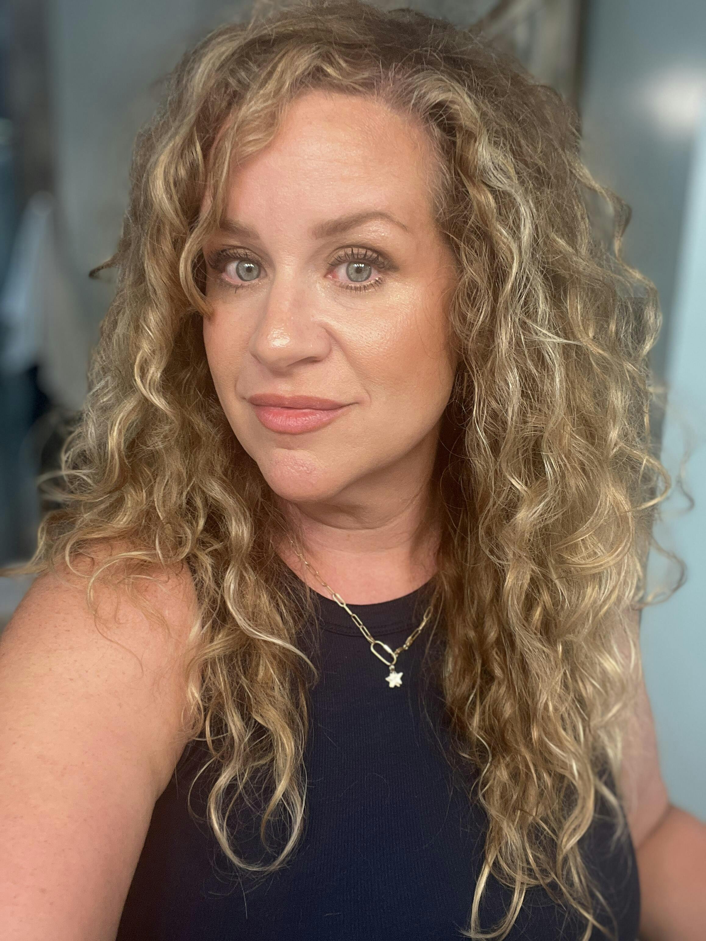 Wavy Hair Styling Kit | Styling Products For Wavy Hair | Flora & Curl ...