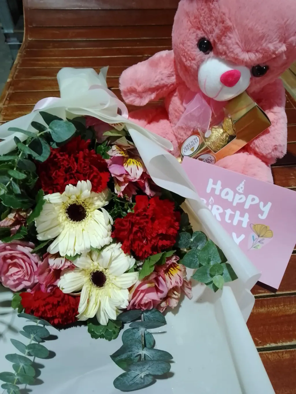 Seraphina - Flower Bouquet for Roses Lovers | Philippines