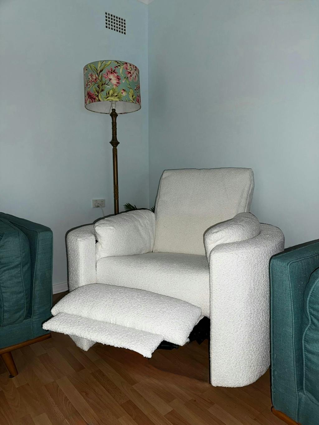 Fluff Daddy Recliner Arm Chair | Fawn