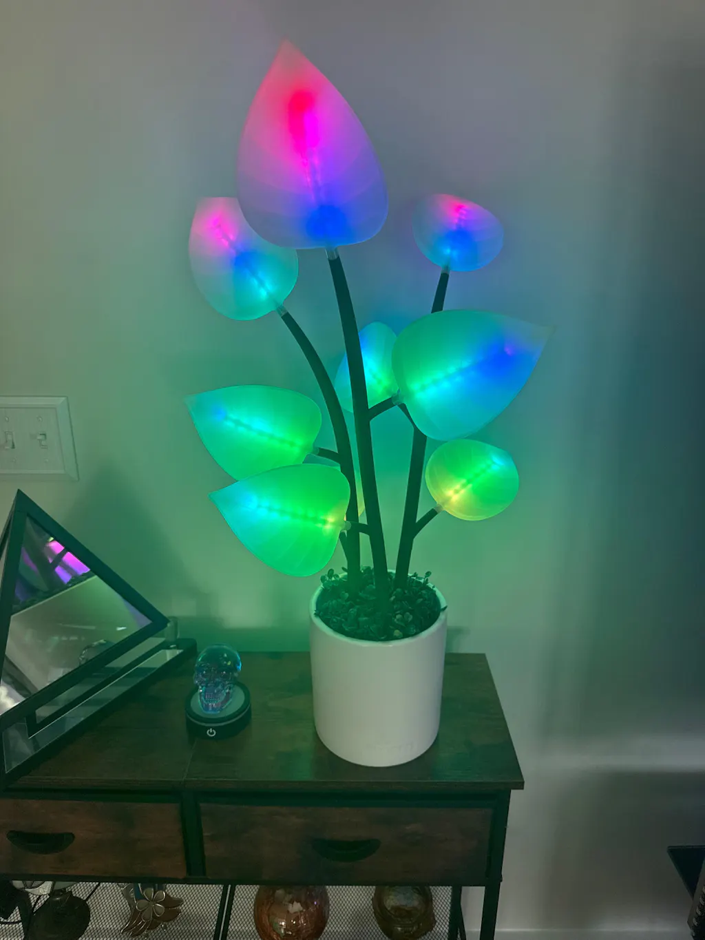 Fluora Mini | Dynamic Smart Light | Elevated Mood Lighting | Fluora